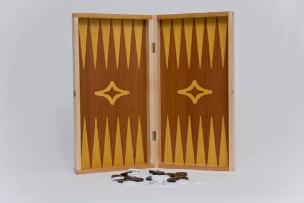 Backgammon with veneer wood. - Argytoys